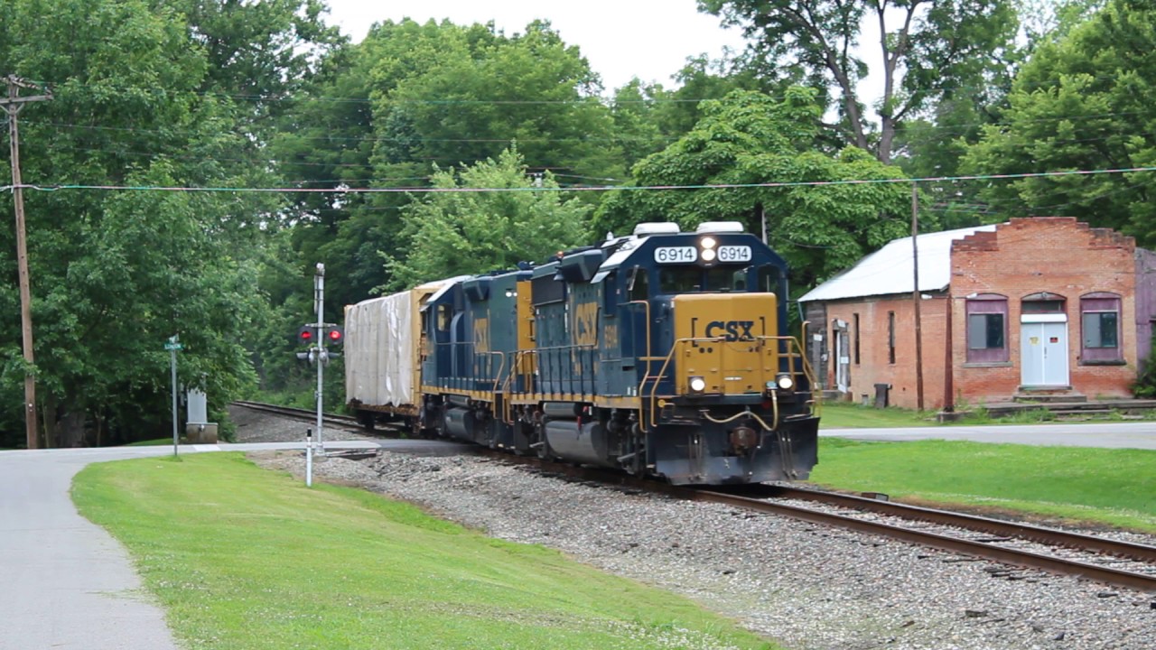 csx local running through London indiana - YouTube