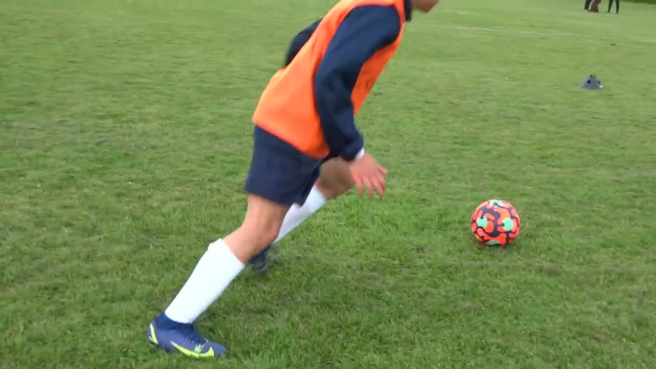 SUTTON UNITED U13 TRAINING SESSION - YouTube
