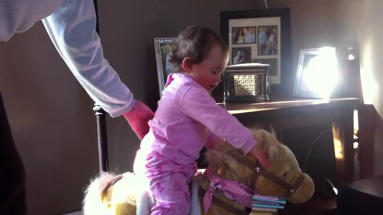 Horsey time! - YouTube