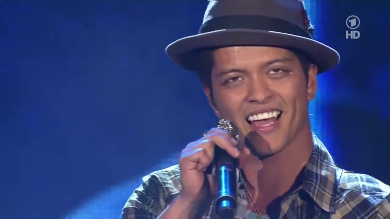 Bruno Mars Live Full Concert 2021 - YouTube