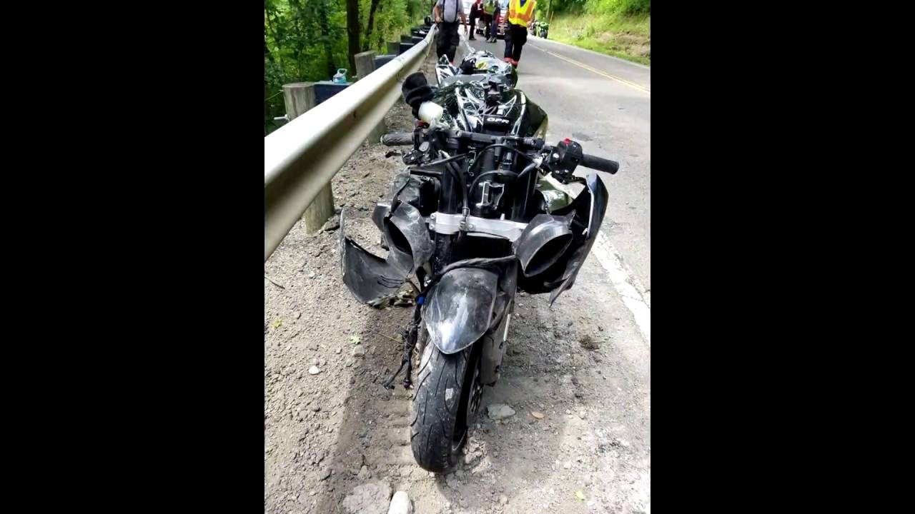 SHOCKING MOTORCYCLE CRASH WITH AFTERMATH RIDER FREEZES UP DURING CURVE ...