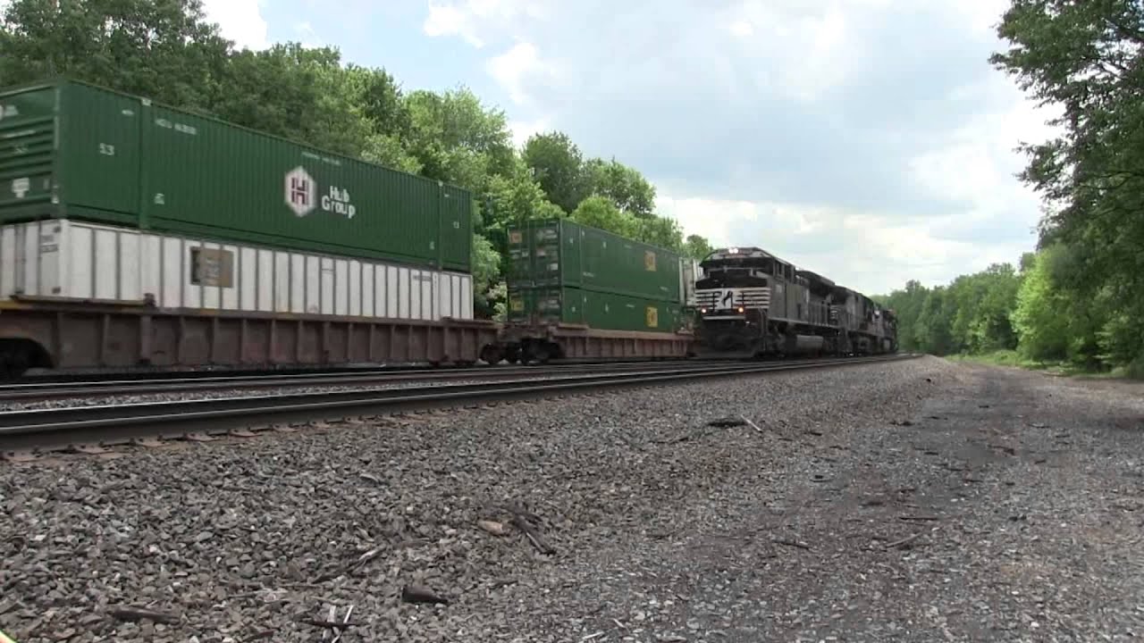 HD A Day on the Pittsburgh Line 18N With NS 1074,21M with NS 1071 and ...