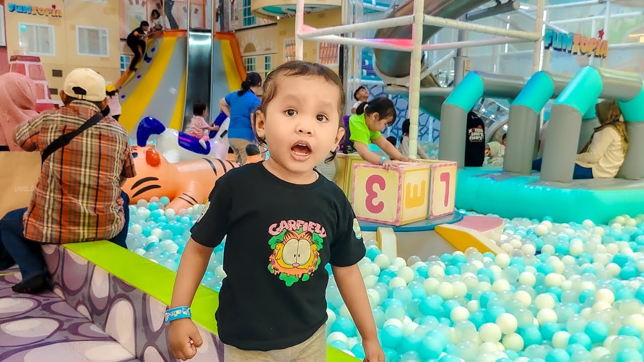 Keseruan Di Happy Time Junior Pollux Mall Paragon Semarang - YouTube