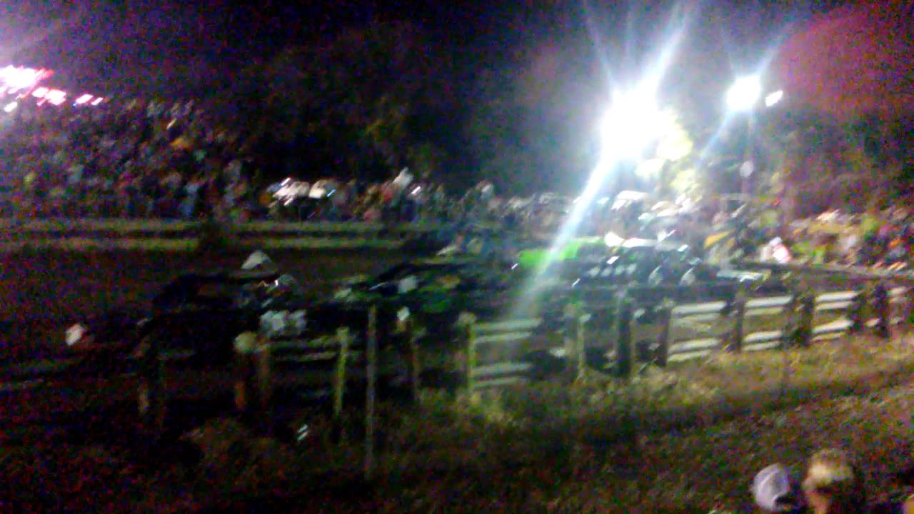 2016 demolition derby Thomasville Georgia Deep South Fair - YouTube