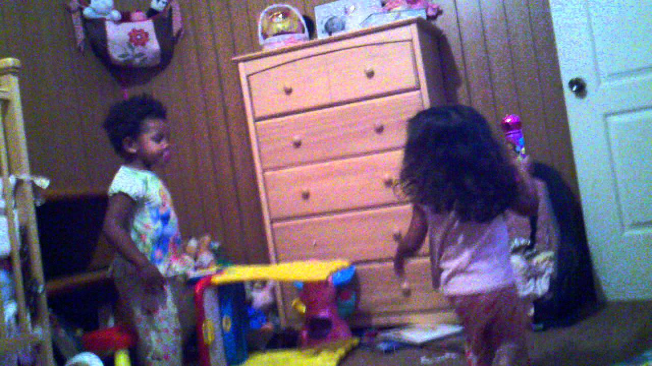 Dancing with dora - YouTube