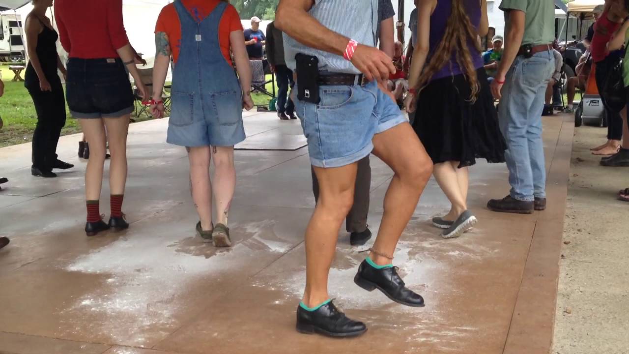 Clifftop 2016 flat footing dance workshop – Johnny - YouTube