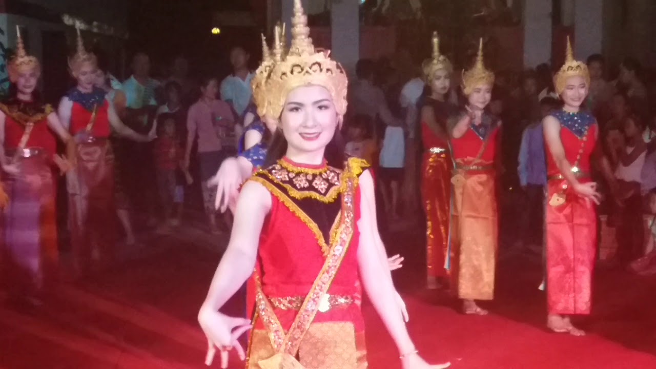 Fone Nang Keo Dance - YouTube