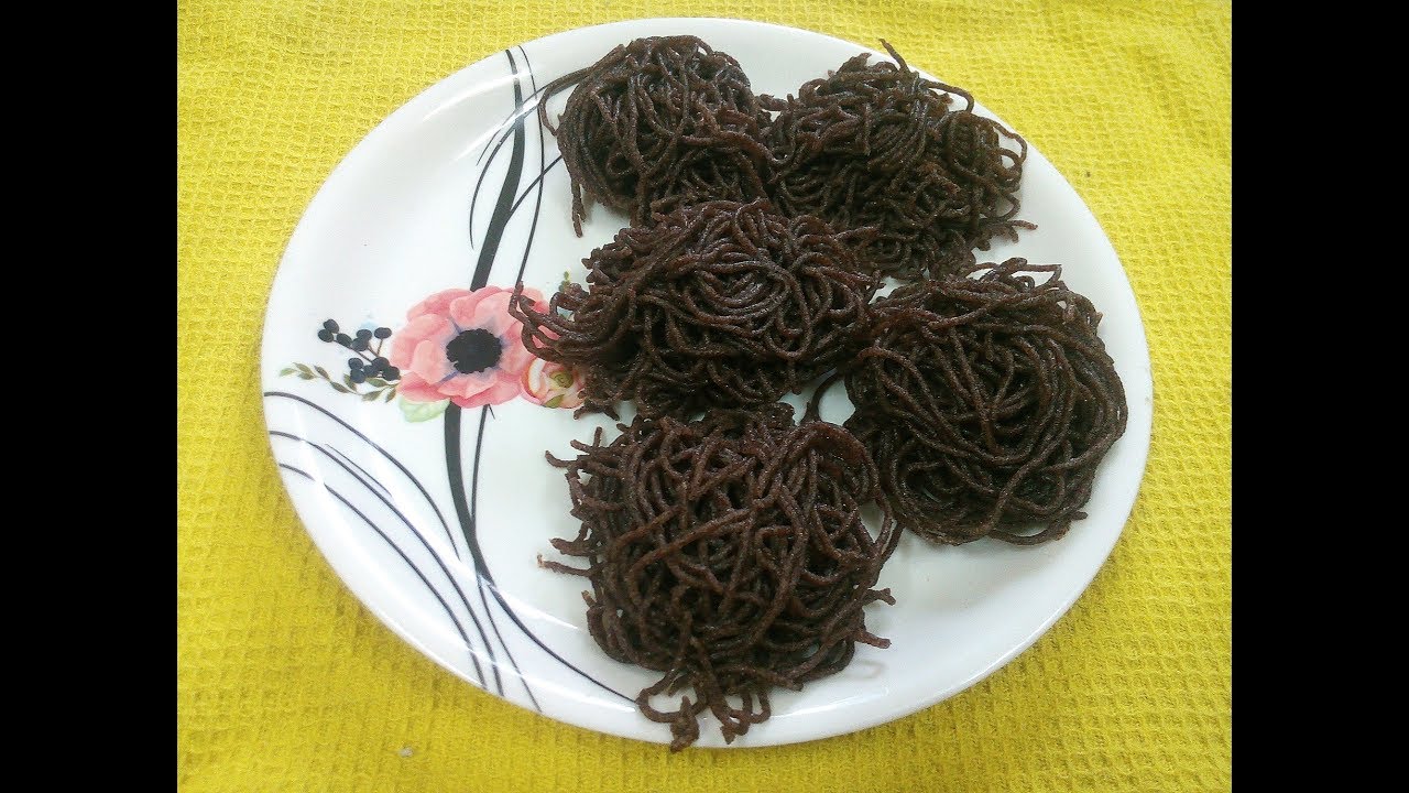 Ragi Idiyappam recipe | Ragi nool puttu recipe - YouTube