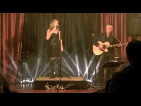 La cassette vidéo Mary Wanda chante Lynda Lemay - YouTube