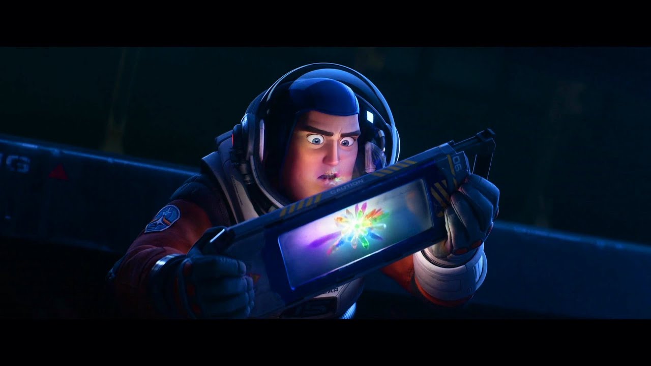 Buzz Lightyear hace el cristal de la hipervelocidad | clip Full HD IMAX ...