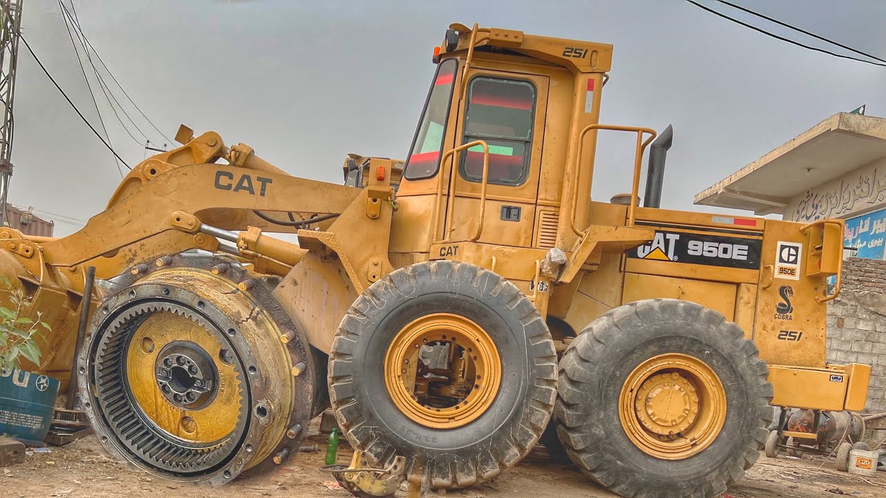 How Expert Mechanic's Repair Caterpillar Loader Wheel Tandem and Change ...