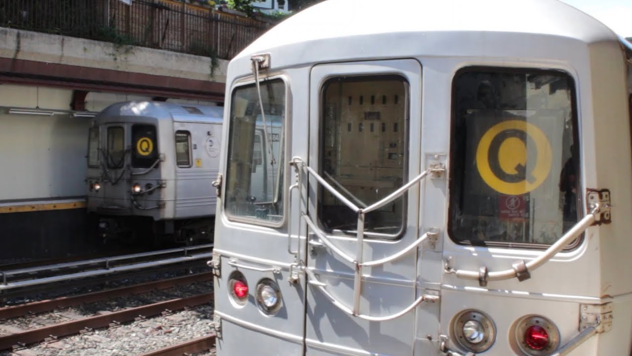 R68/A (B) And R46, R68A (Q) Action @ Cortelyou Road - YouTube