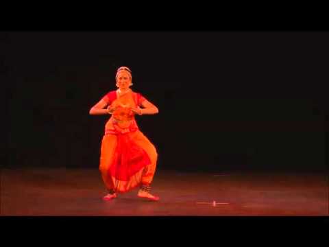 Divya Ramesh's performance at Ananya Samarpana Festival June 2015 - YouTube