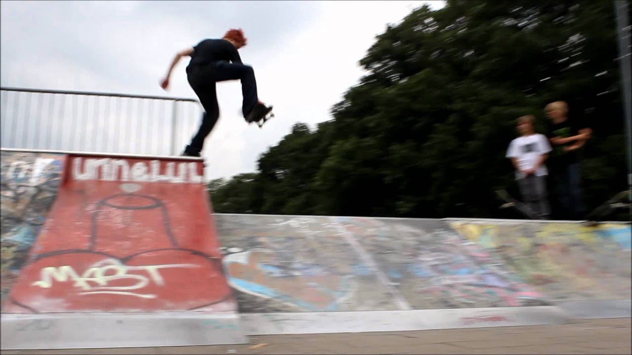 Skate Shortz #6 - 360 Boneless Bank Drop ft. Tim van der Steen - YouTube