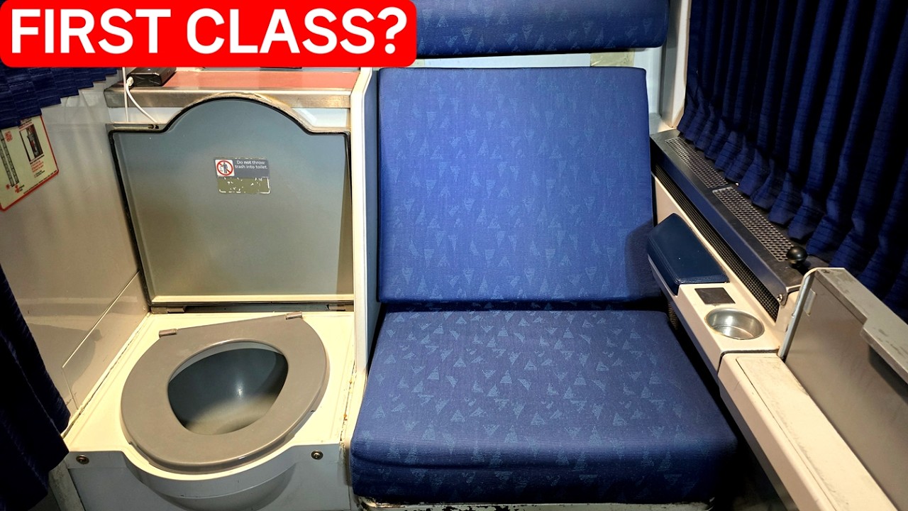 Amtrak's STRANGE First-Class Room: Sleeper Train from Washington DC to ...