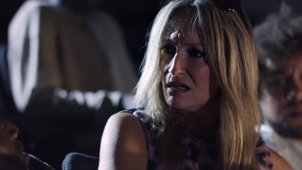 Snickers® – Hungry at the Movies - YouTube