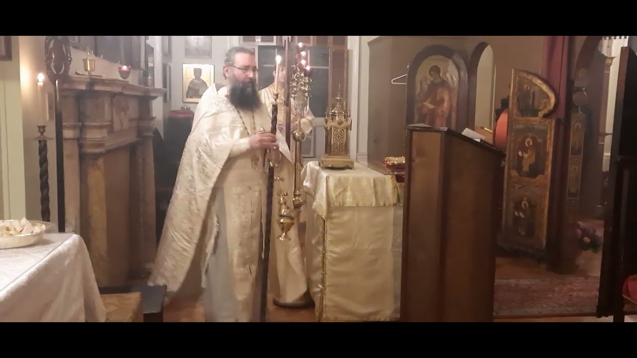 Censing the Altar Pascha Divine Liturgy - YouTube