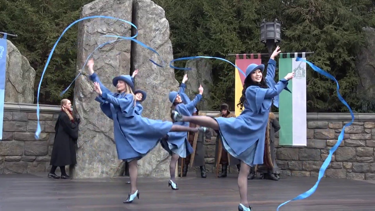 USJ Triwizard Spirit Rally 2/17 13:45 - YouTube