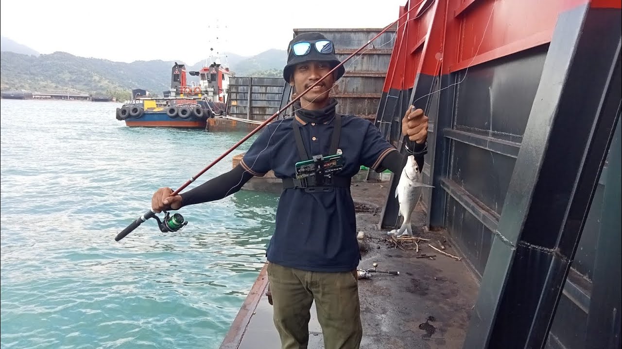 Mancing Bosku || Kapal Tongkang Merak Banten Banyak Babon Bosku # ...