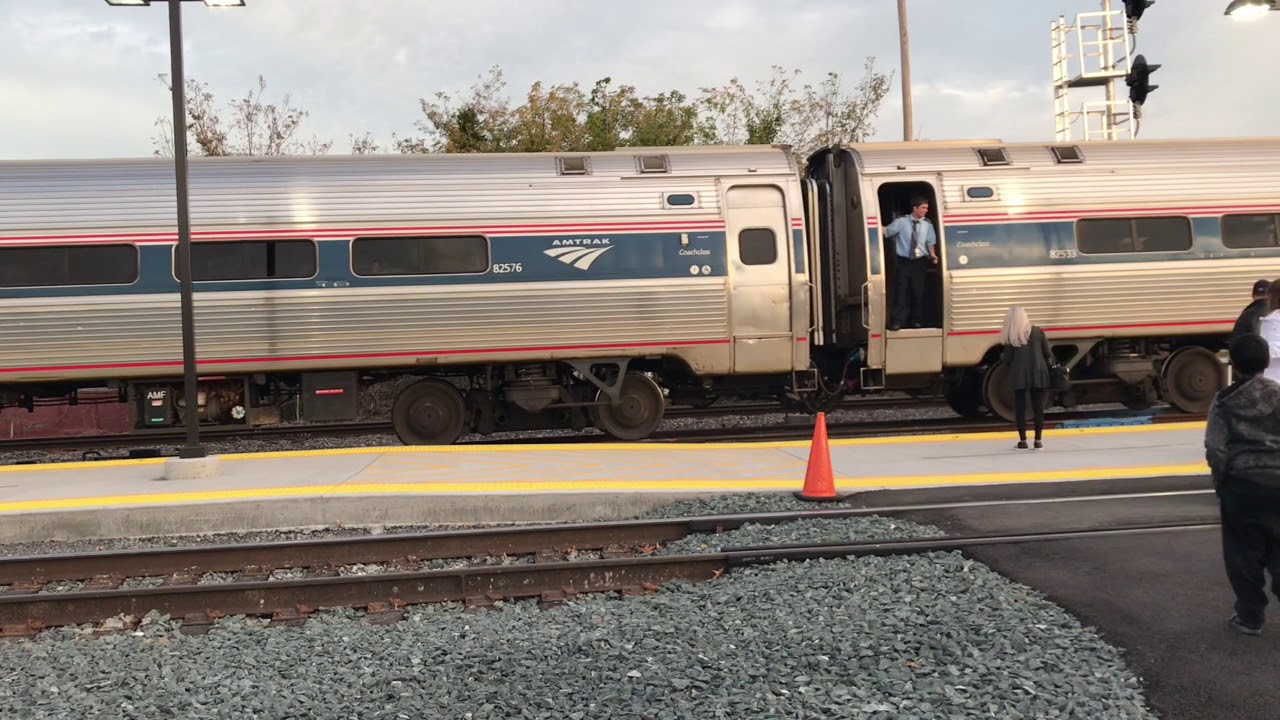 Amtrak Adirondack At Schenectady Station - YouTube