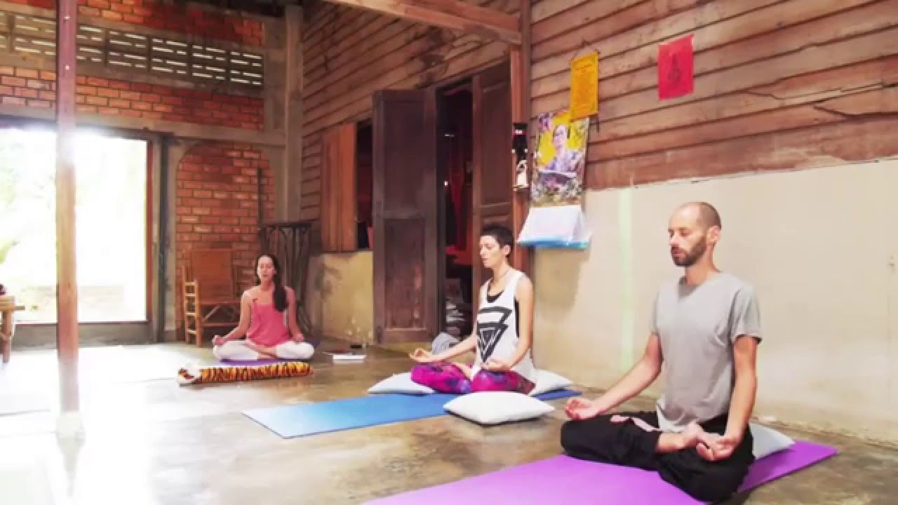 Satyananda yoga 1,5h live class progressive beginners - YouTube
