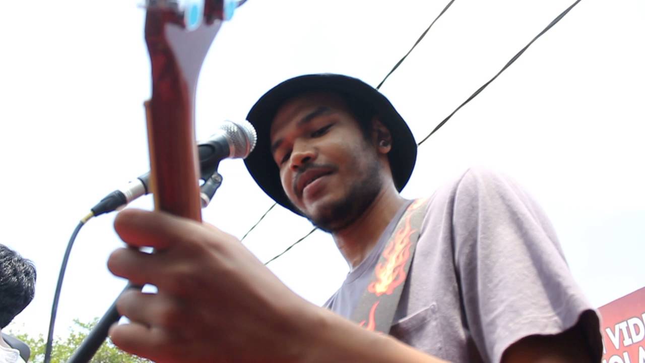 Live Music SMK 1 Part 19 - YouTube