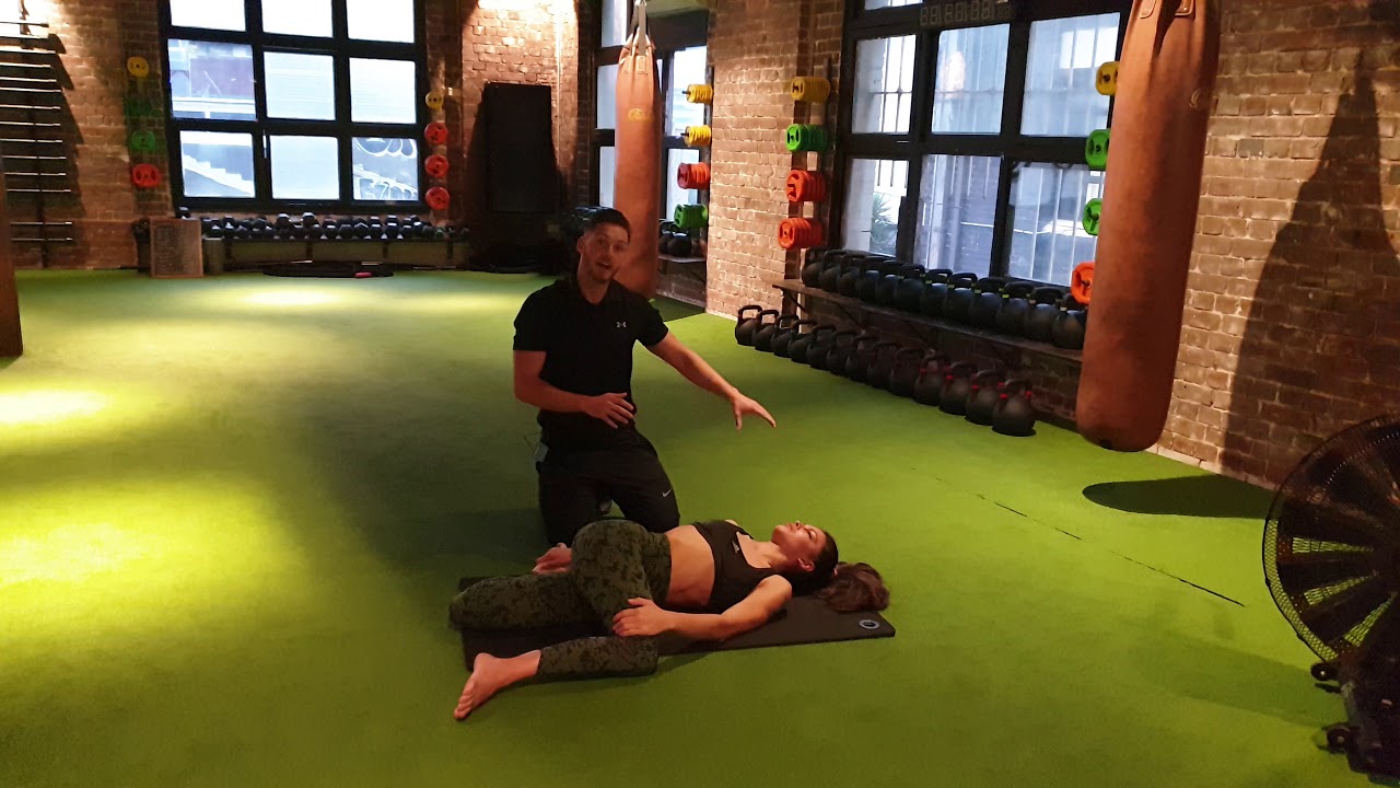 Brettzel Stretch Tutorial - YouTube