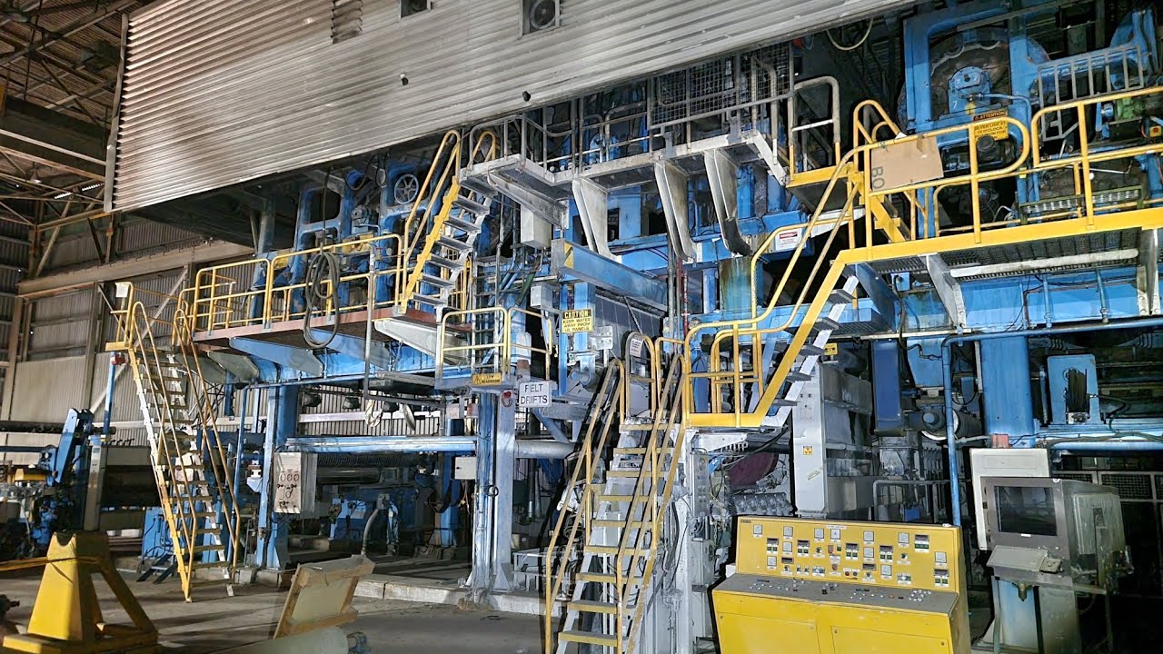 I explore an abandoned Australian paper and pulp Mill Tasmania Closed ...
