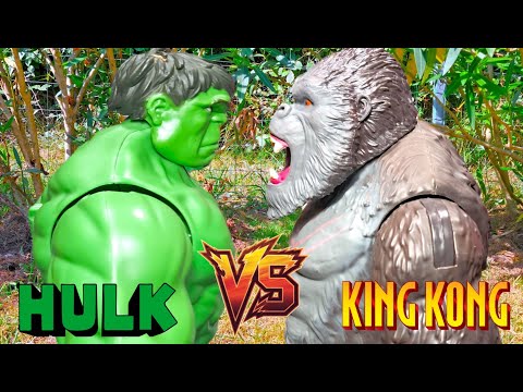HULK vs KING KONG Action Figure Fight! 