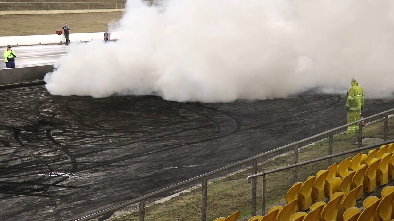 Kyle Loftis 1320Video first time driving a burnout car Syd Australia ...