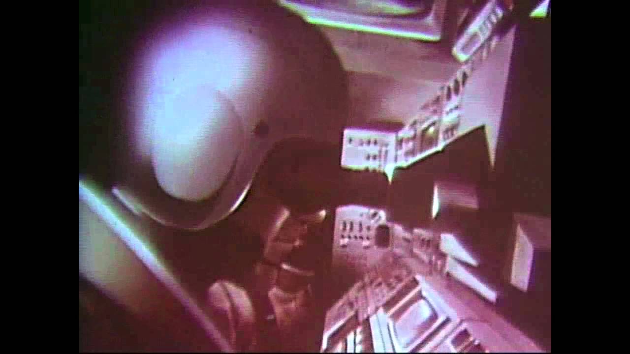 Space Dimension Controller- Fluorescent Trails - YouTube