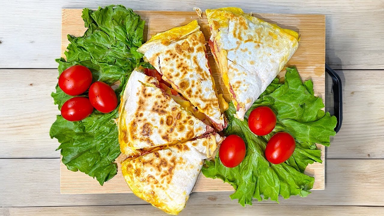 Quick and hearty BREAKFAST on LAVASH/ Breakfast on lavash/ Simple ...