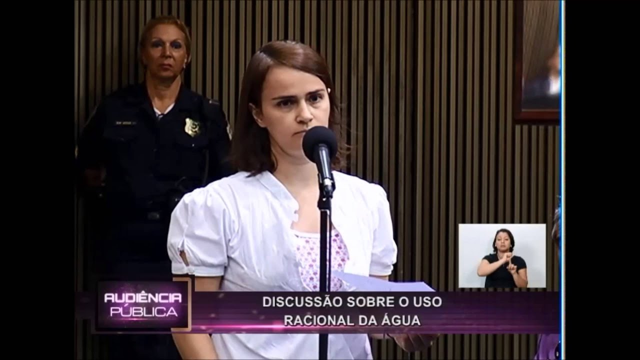 A professora de Engenharia Ambiental, Roberta Baptista Rodrigues, fala ...