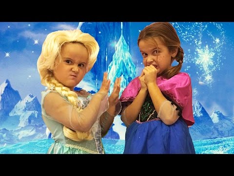 Prenses Anna ve Kraliçe Elsa | Kardan Adam Yapsak senle sahnesi | Evcilik TV