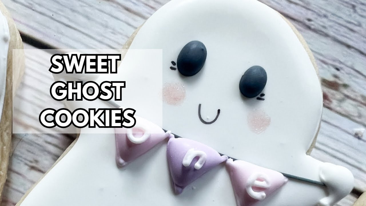 Cute Ghost Sugar Cookie ~ How to Decorate Halloween Sugar Cookies ...