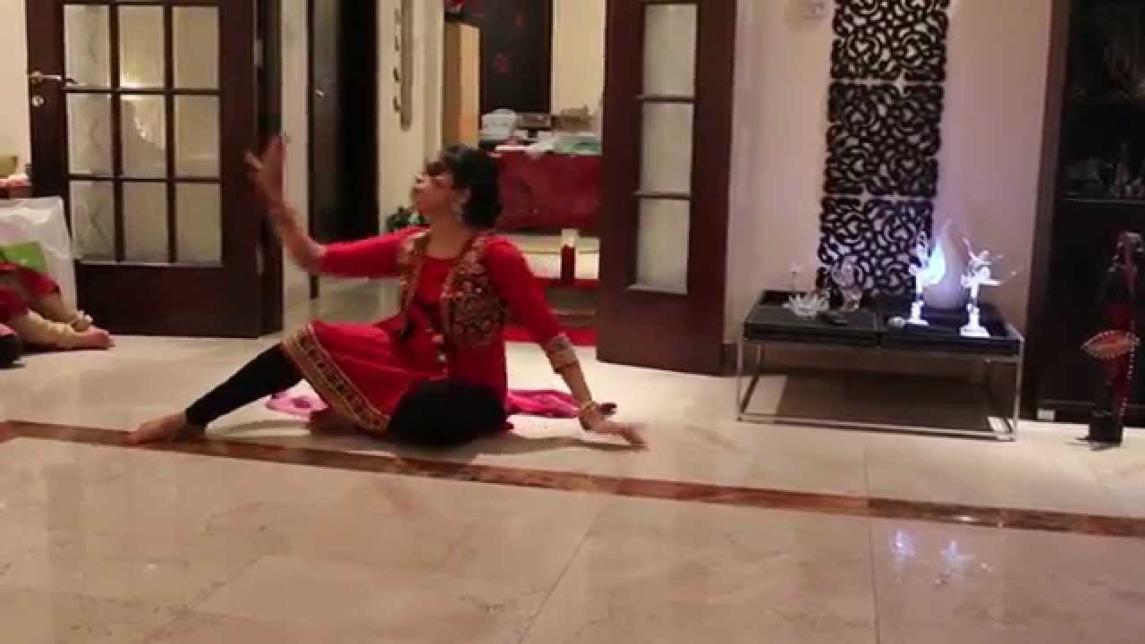Ghagra dance performance - YouTube