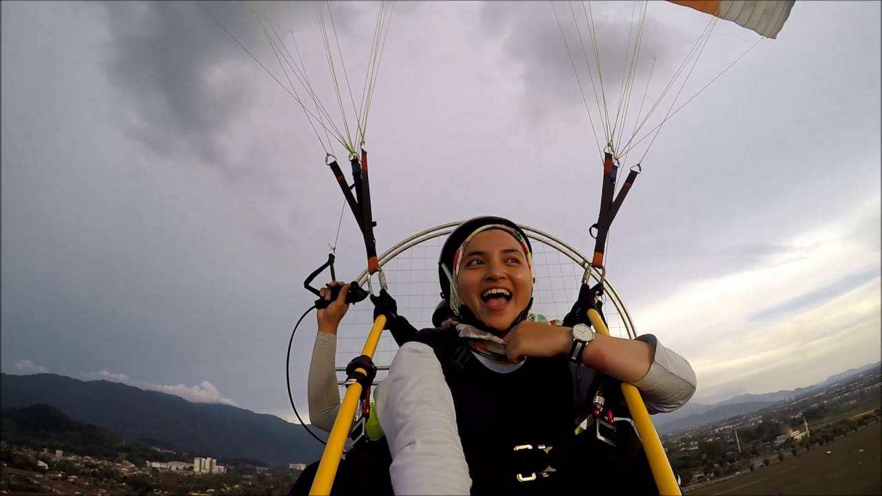Paramotor Trike Tandem With Family Part 3 - YouTube