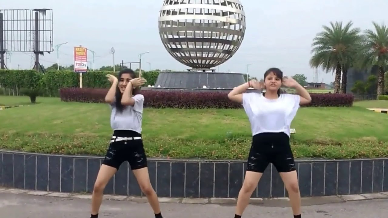 Girls Dance Video on Ding dong song | latest dance video - YouTube