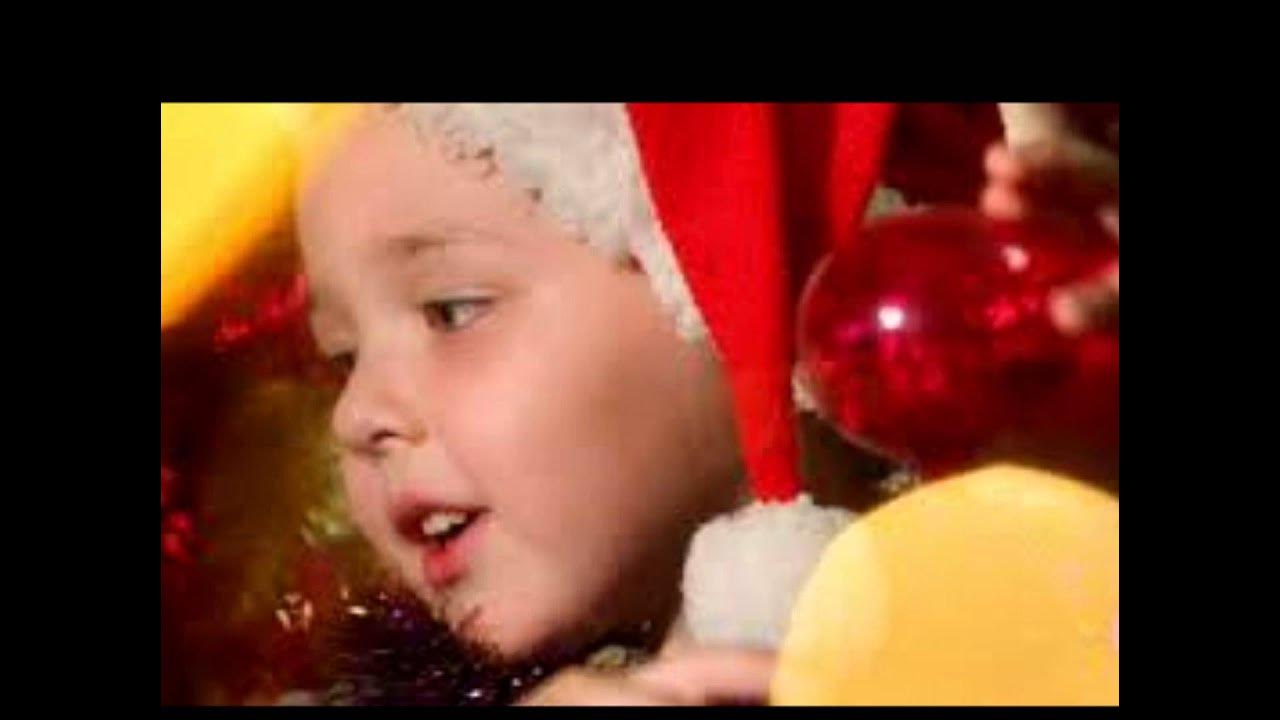 AUGIE RIOS Mamacita Donde Esta Santa Claus - YouTube