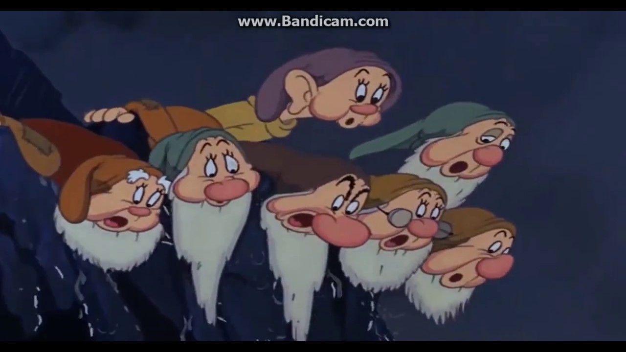 The Evil Queen's Death-Snow White and the Seven Dwarfs (1937) - YouTube
