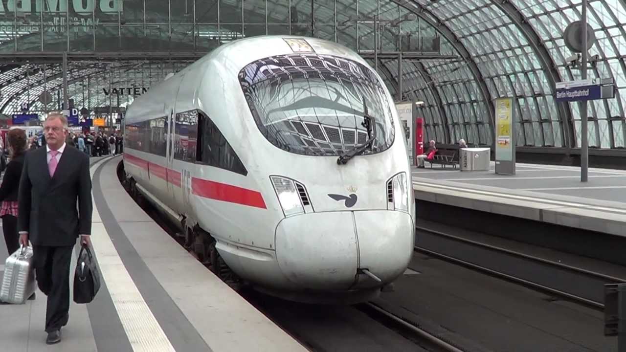 Class 605 DMU in Berlin - YouTube