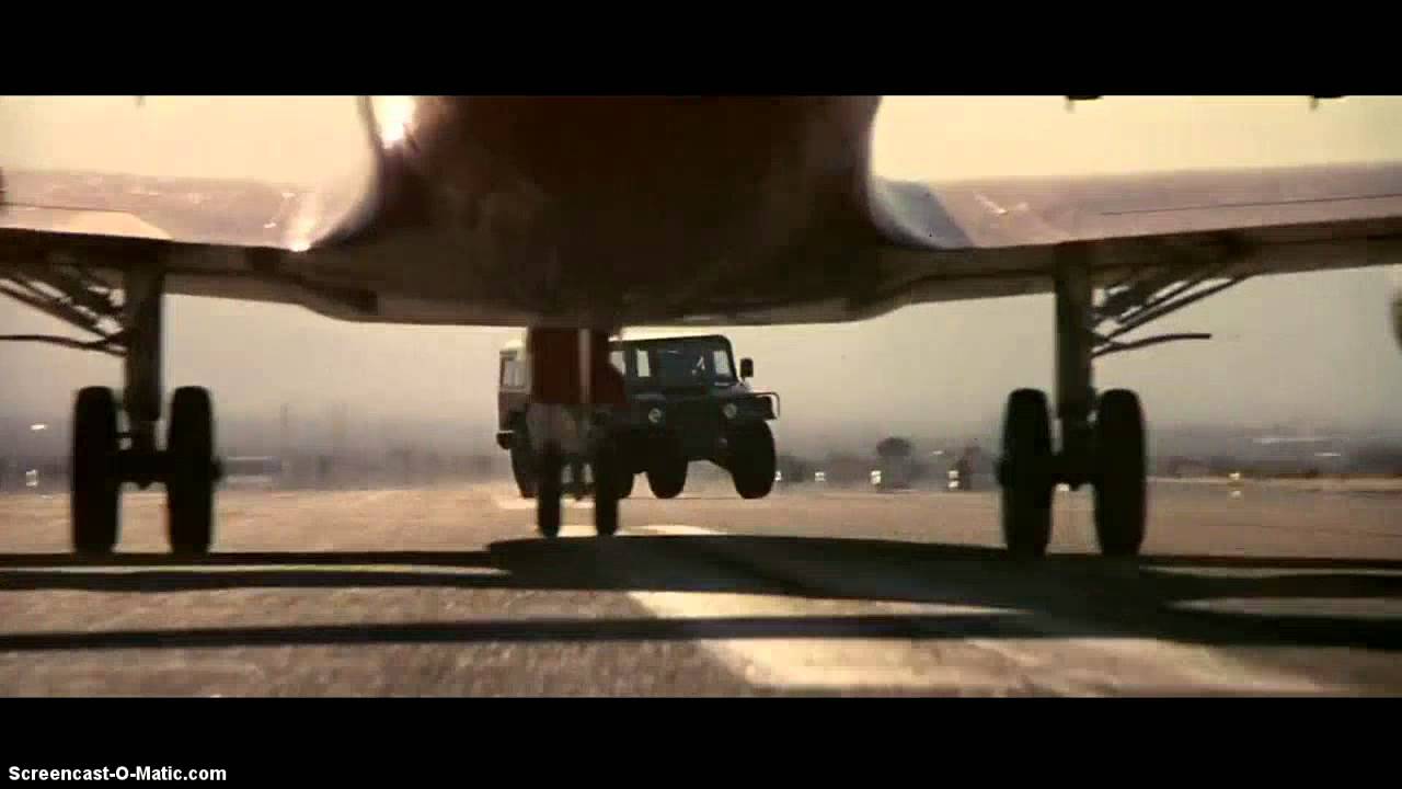face off airport - YouTube