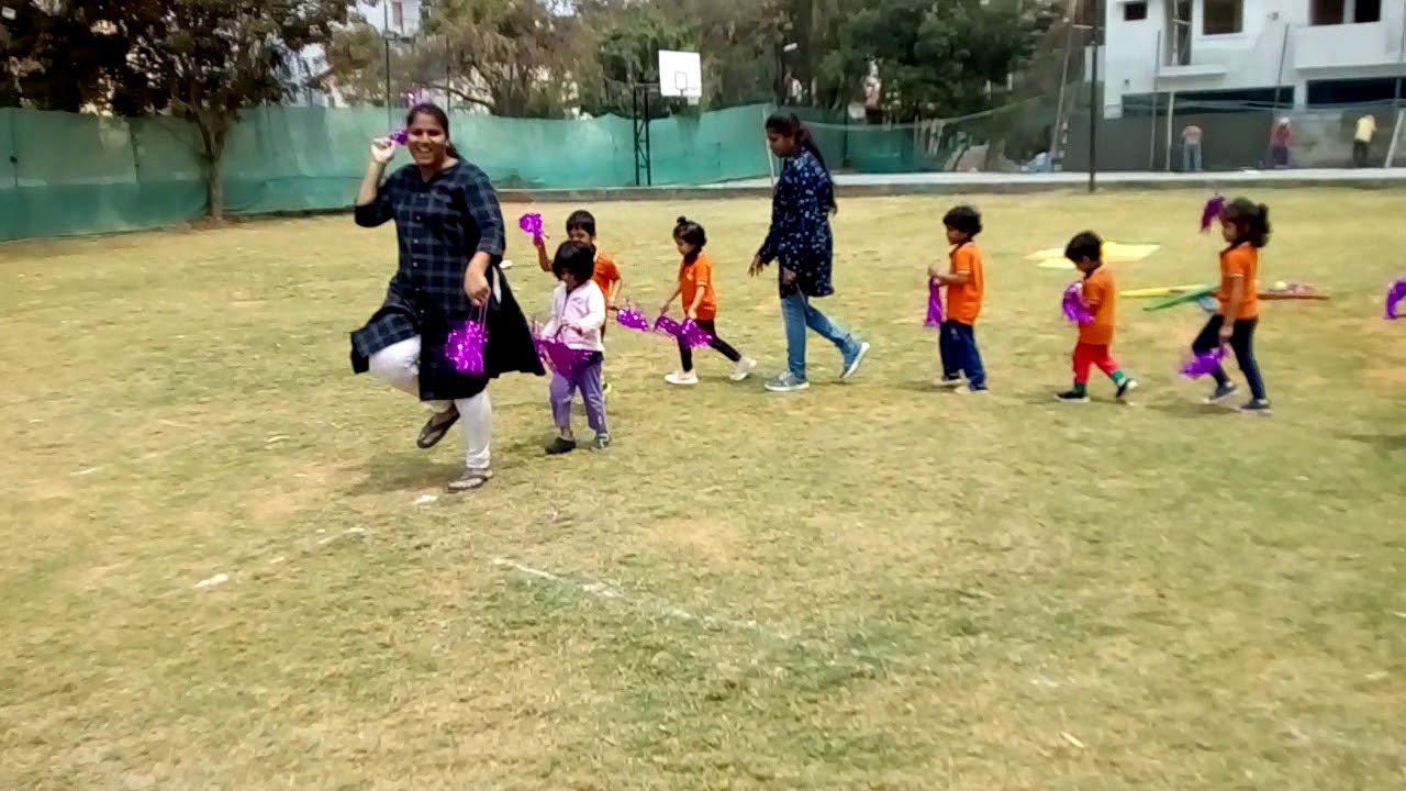 Kids March fast during Spots Day - YouTube