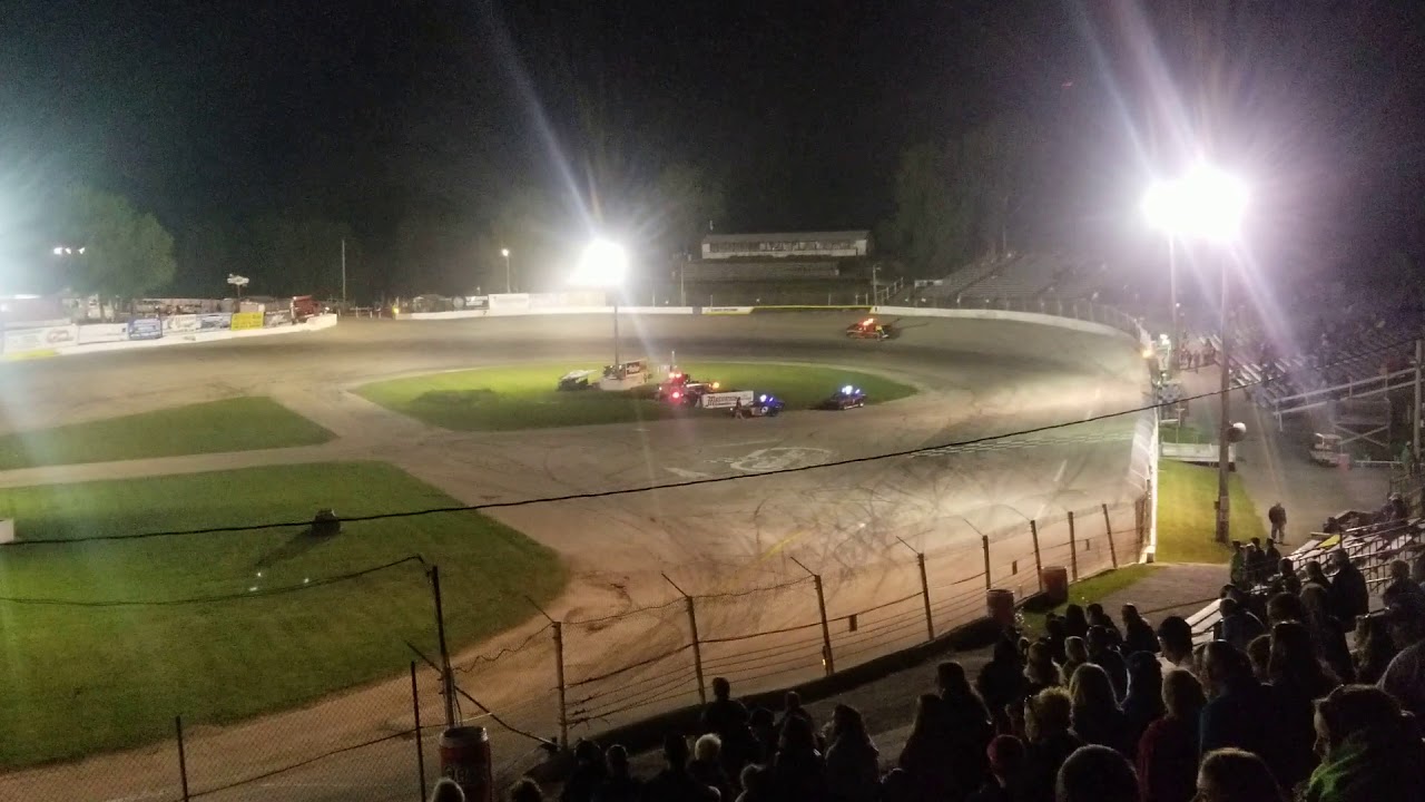 7/7/2019 Slinger Speedway Figure 8 - YouTube