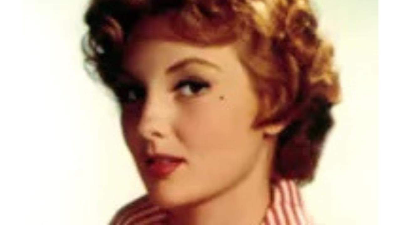 14 Sexy Photos of Allison Hayes - YouTube