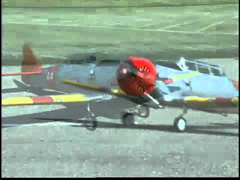 Top Flite AT-6 Texan 60 ARF RC Plane w/Retracts - YouTube