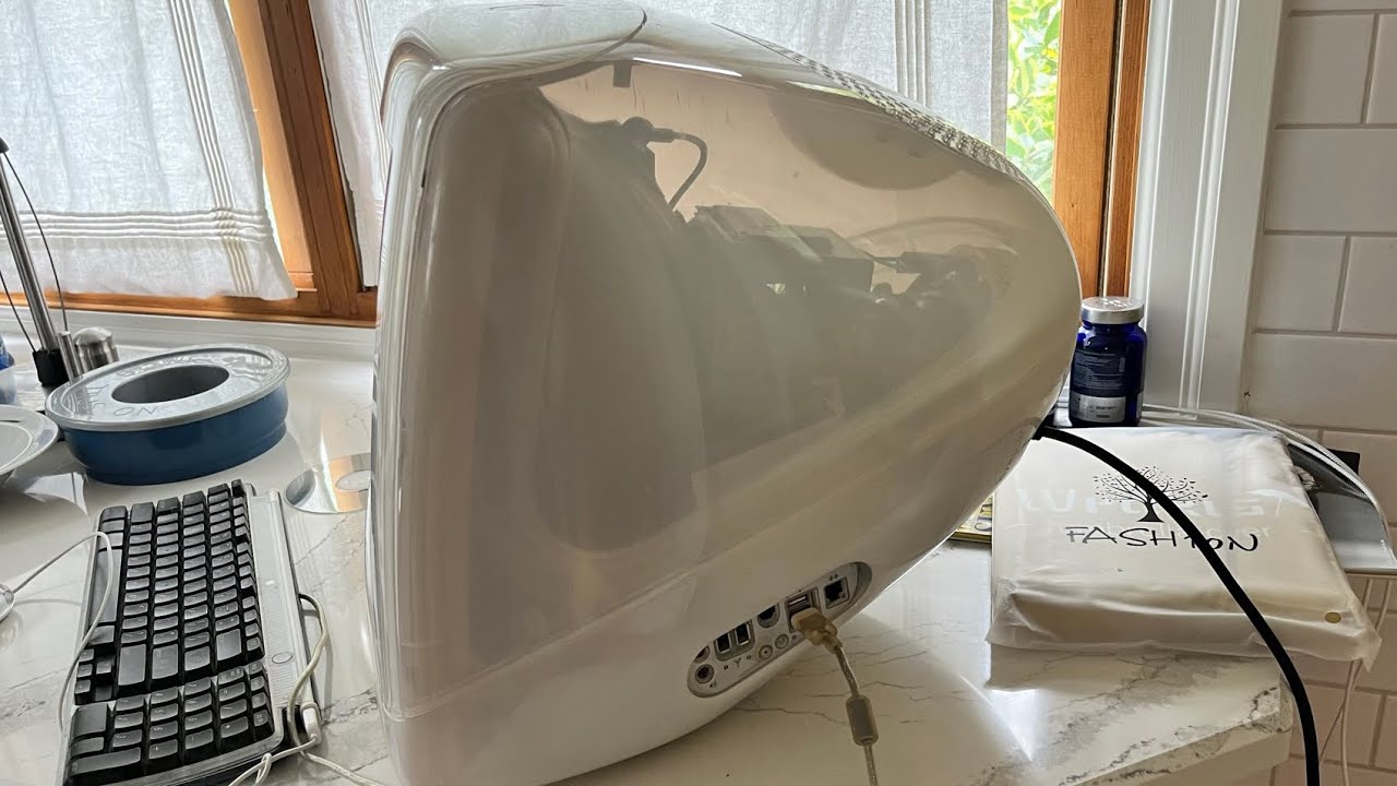 Another iMac g3 snow 700mhz! - YouTube