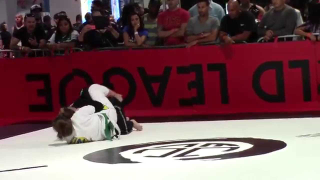 Beth Gordon Master's Heavy semi-final - YouTube