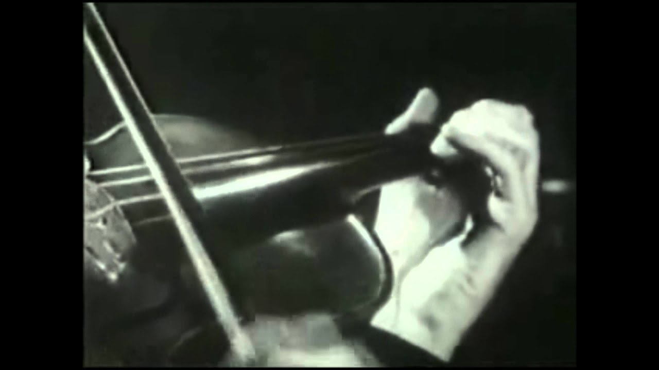 Heifetz in slow motion (with added sound) - YouTube