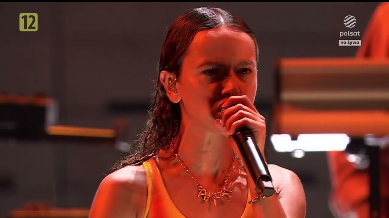 Brodka - Granda | Earth Festival Uniejów 2022 - YouTube